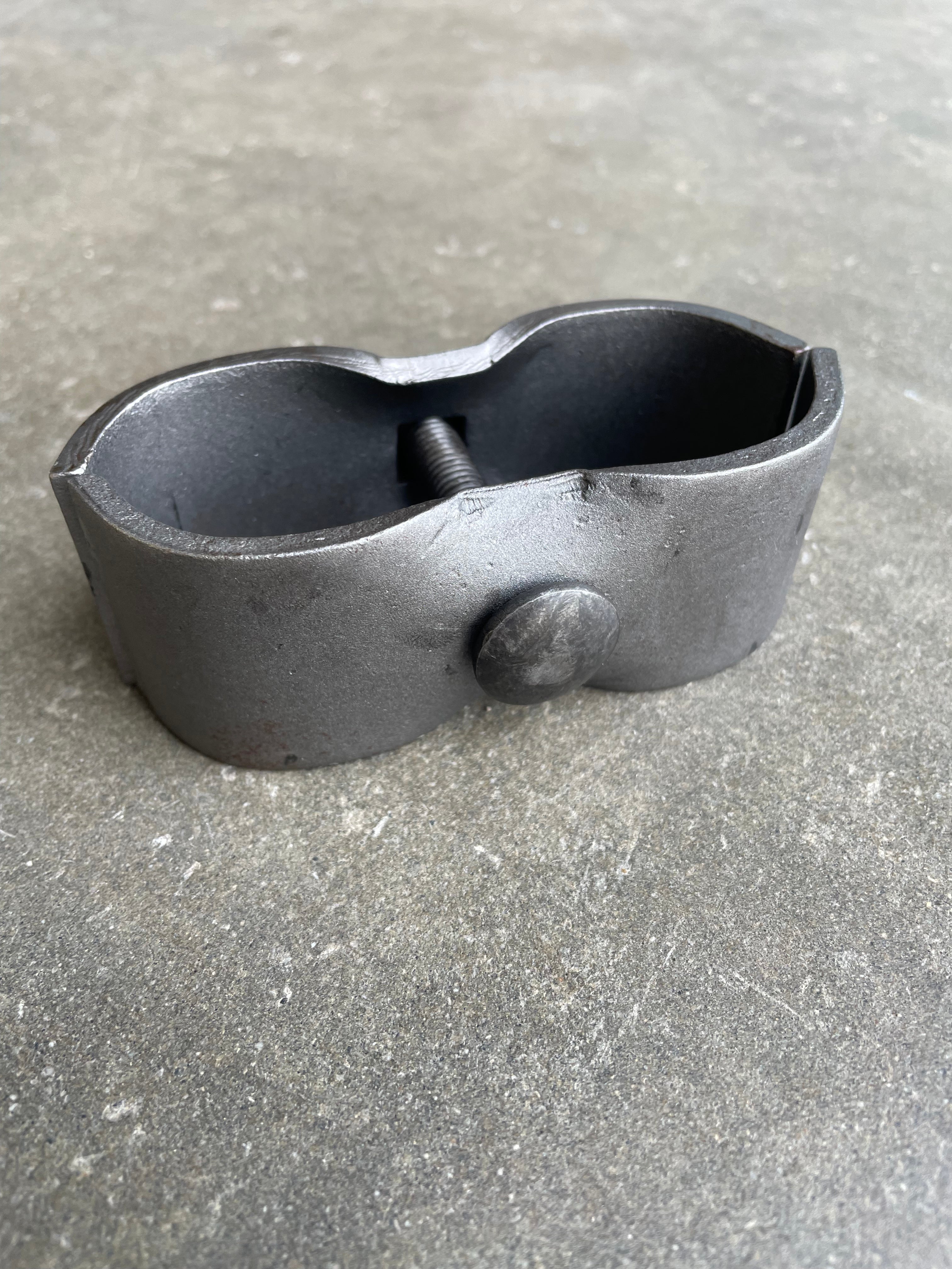 1-5/8" Bare Metal Panel Clamp for 1-5/8" Post - Rustic | SoCal Fence ...